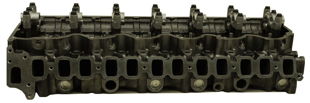 TOYOTA Landcruiser Coaster 1HD-FT 24V old model Iron Casting Cylinder Head 11101-17041 4.2L 24V
